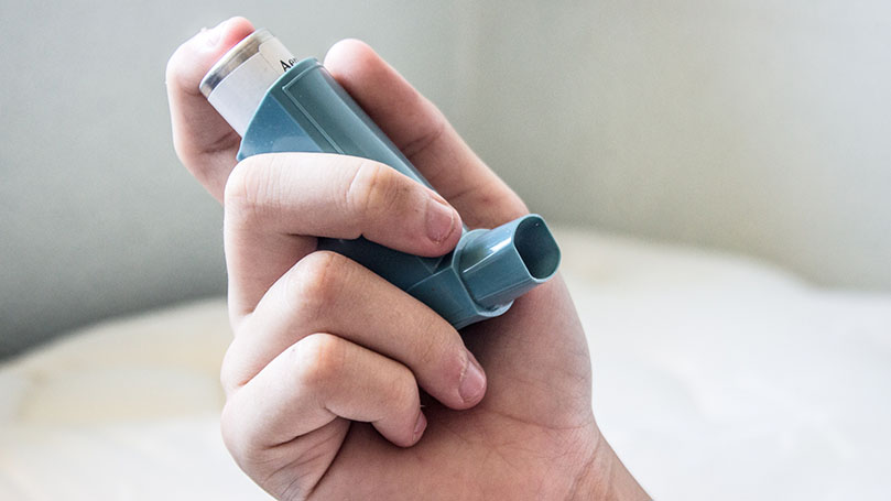 Bei Asthma: ICS-Kombi SABA allein überlegen - PTAheute