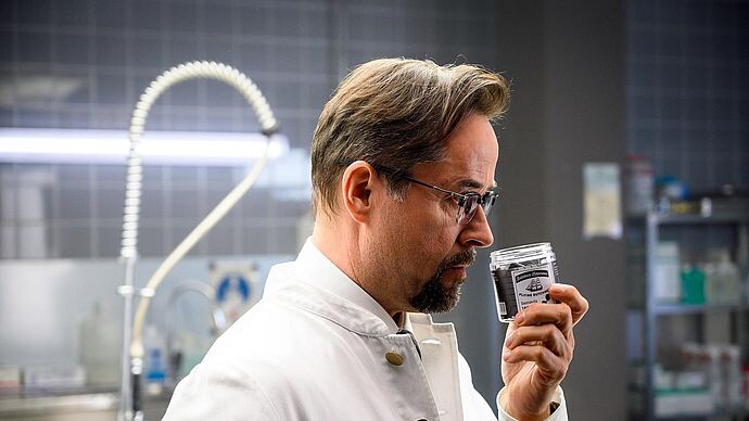 Zyankali im „Tatort“ Münster: Was ist Kaliumcyanid und darf es in der ...